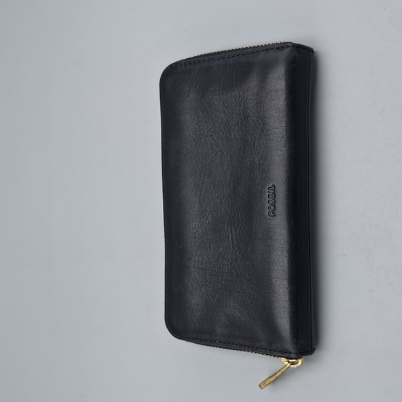 Fossil | Bags | Fossil Black Leather Wallet Euc | Poshmark